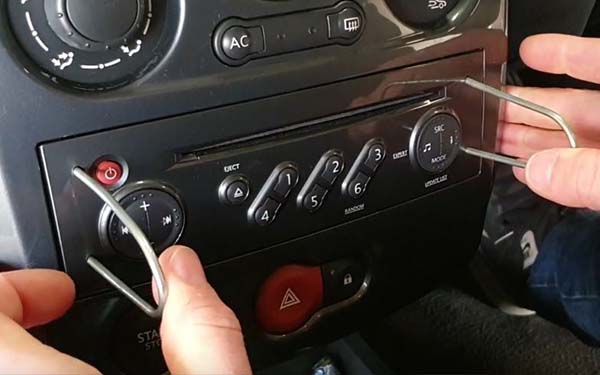 Renault Radio Code Online | Instant Unlock [Free Generator]